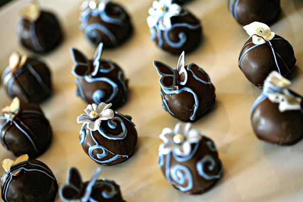 Decorative chocolates- photo by Austin based wedding photographer ...