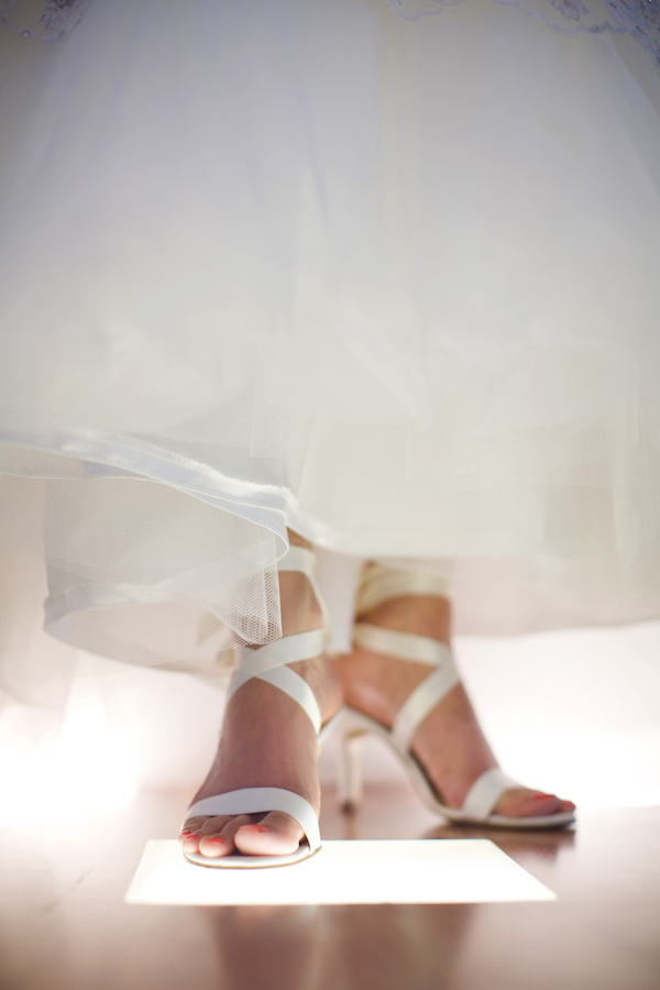 bridal shoes wedding photo by GH Kim Photography | Wedding Inspiration ...