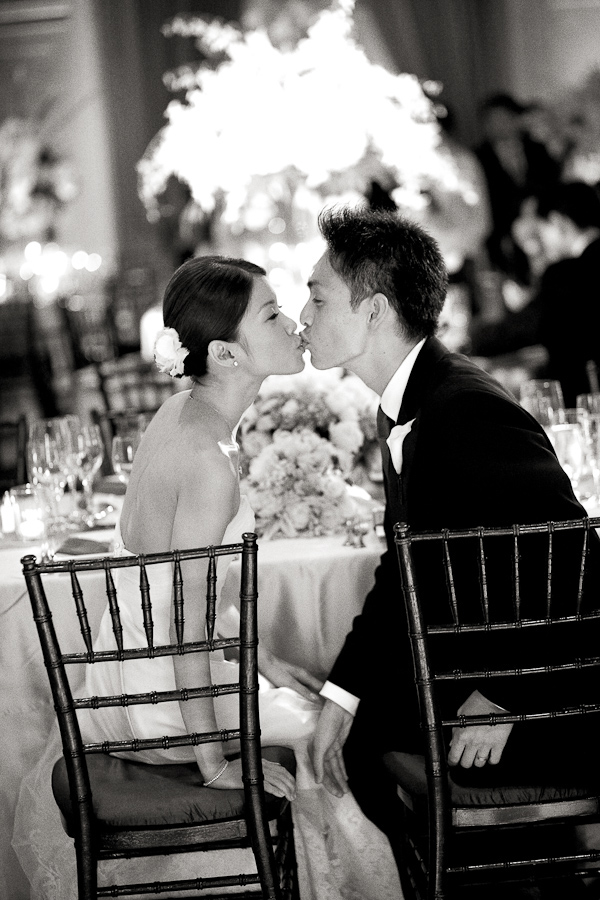 photo by San Francisco based wedding photographer Lisa Lefkowitz ...