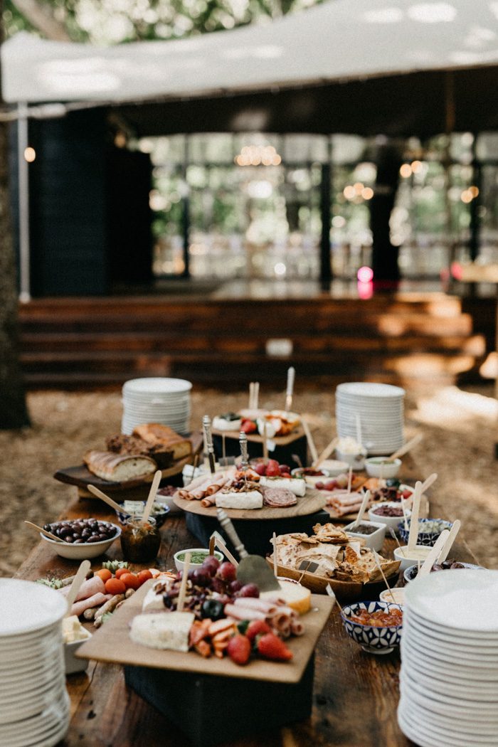 Cool Casual Wedding Ideas for Low-Key Couples | Junebug Weddings